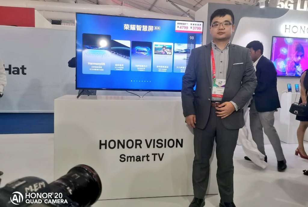 荣耀在印度移动通信大会 (IMC) 上发布荣耀 Vision